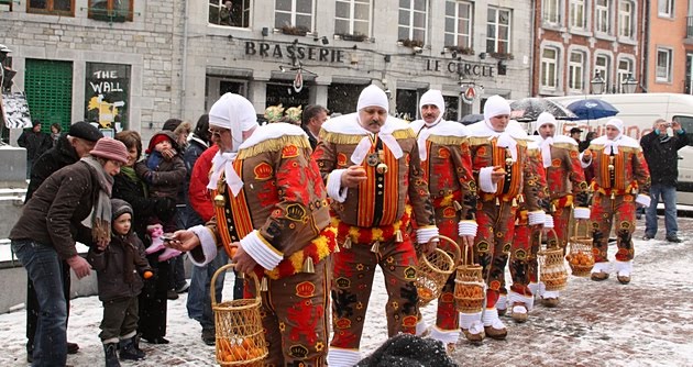 AVEC UN OEIL: Les Gilles "Les Bons Vivants"