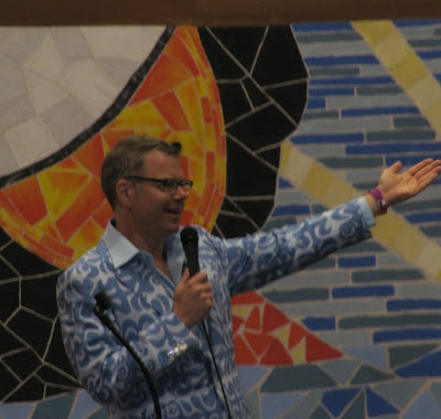 Tikilife: Charles Phoenix Retro Slide Show