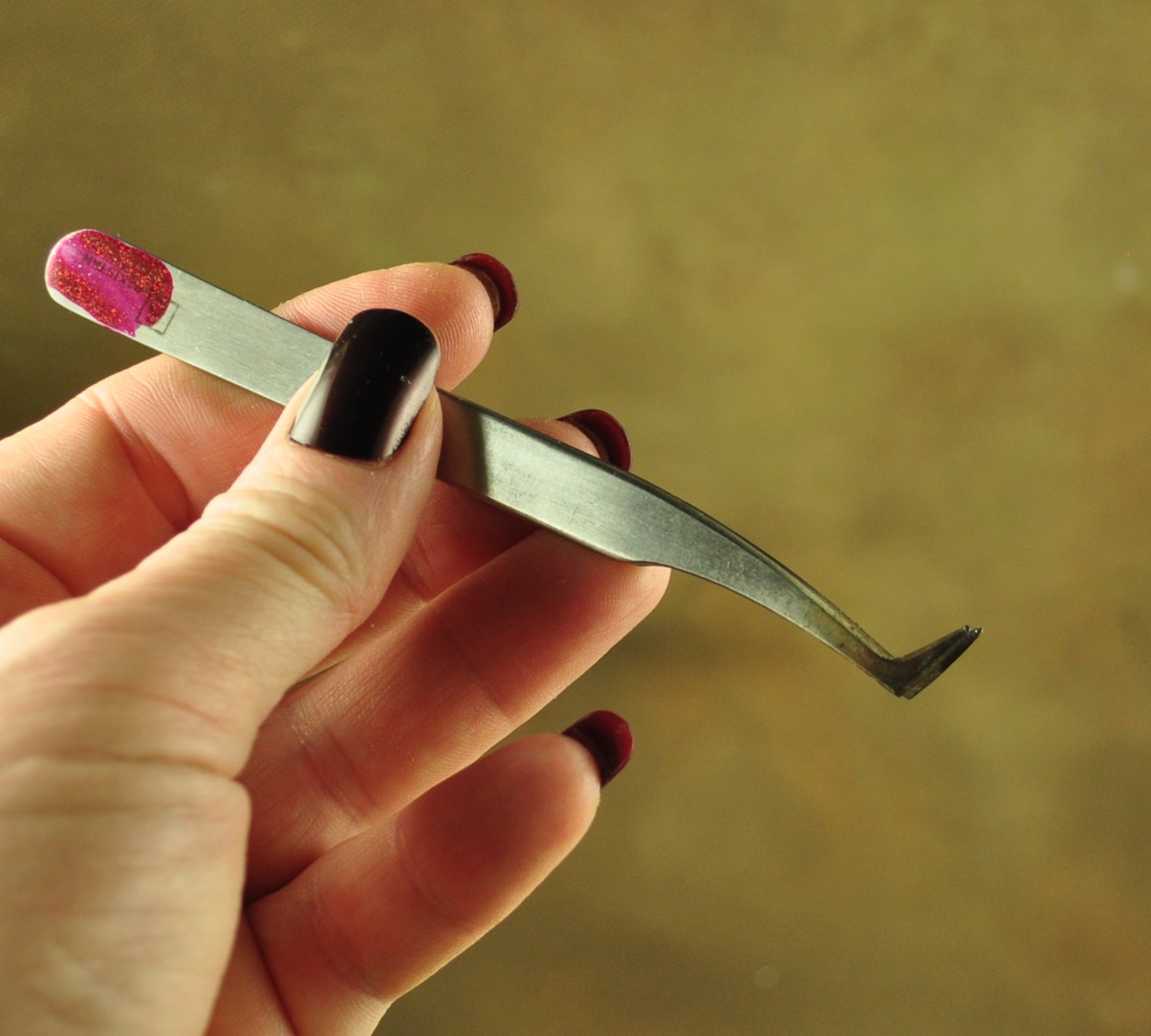 DragonJools: Favored Tools: Duckbill Tweezers