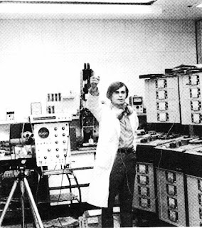 Kenwood: Magic Alex.