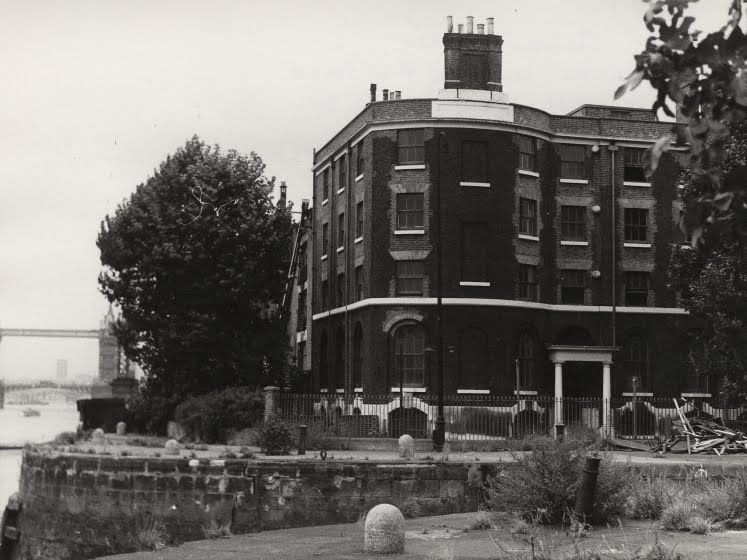 Kenwood: Wapping Pier Head: then & then (& now).