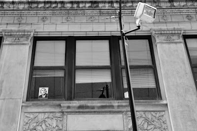 Mark Meravy Photography: Noreen on the edge... I mean on the Ledge