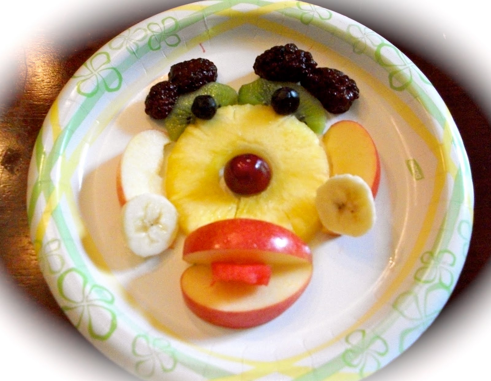 Funmoms: Munch/Make: Fruit Faces