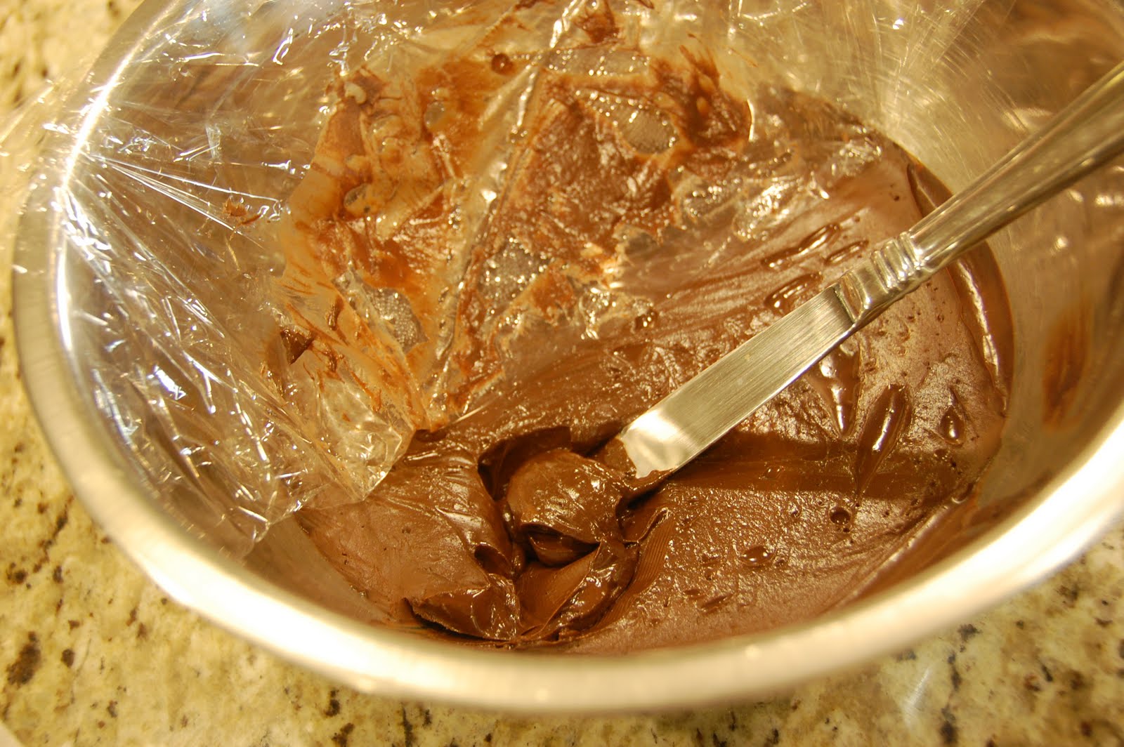 The 350 Degree Oven: Adventures in Mika's Kitchen: Cupcake clones ...