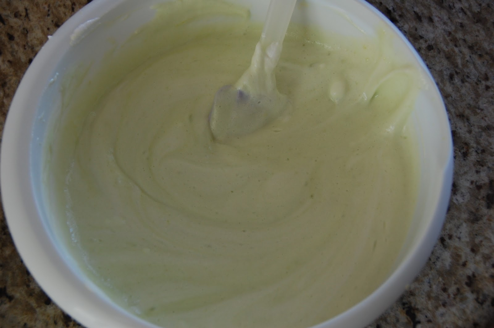 The 350 Degree Oven: Adventures in Mika's Kitchen: Pandan (Screwpine) Cake