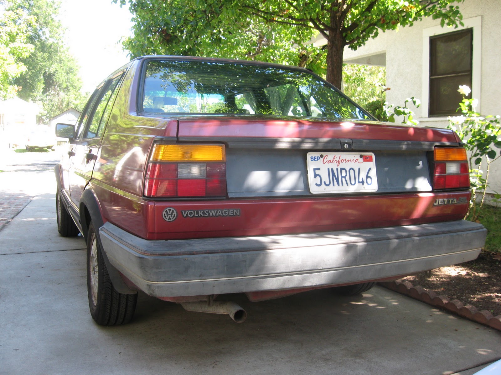 Planes, Trains, and Running: Happy 25th Birthday to my 1985 Jetta!