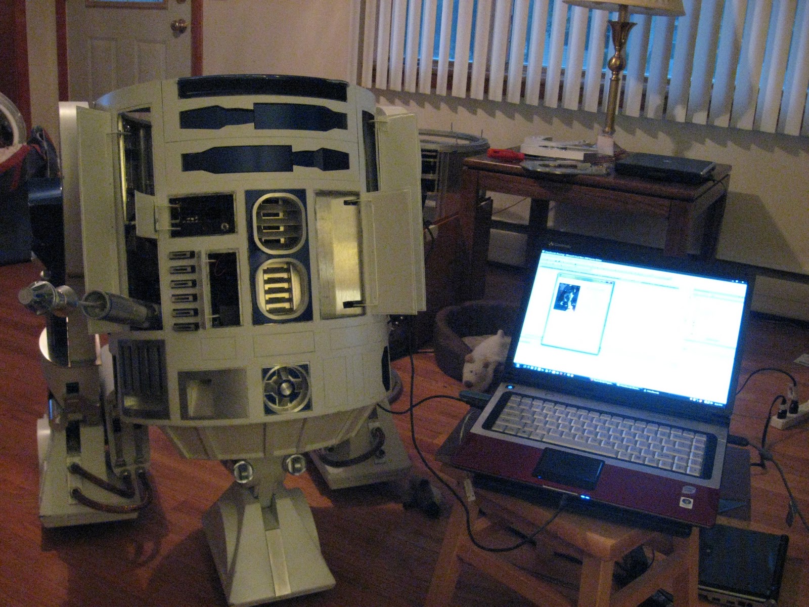 Paul's R2-D2 Project: Getting ready for the New England R2 Builders get ...