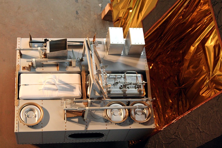 Diligent Dwarves: Hey let's build an Apollo Lunar Module!