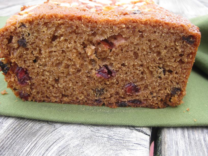 The Redwall Cook: Traveling Fruit and Honey Cake