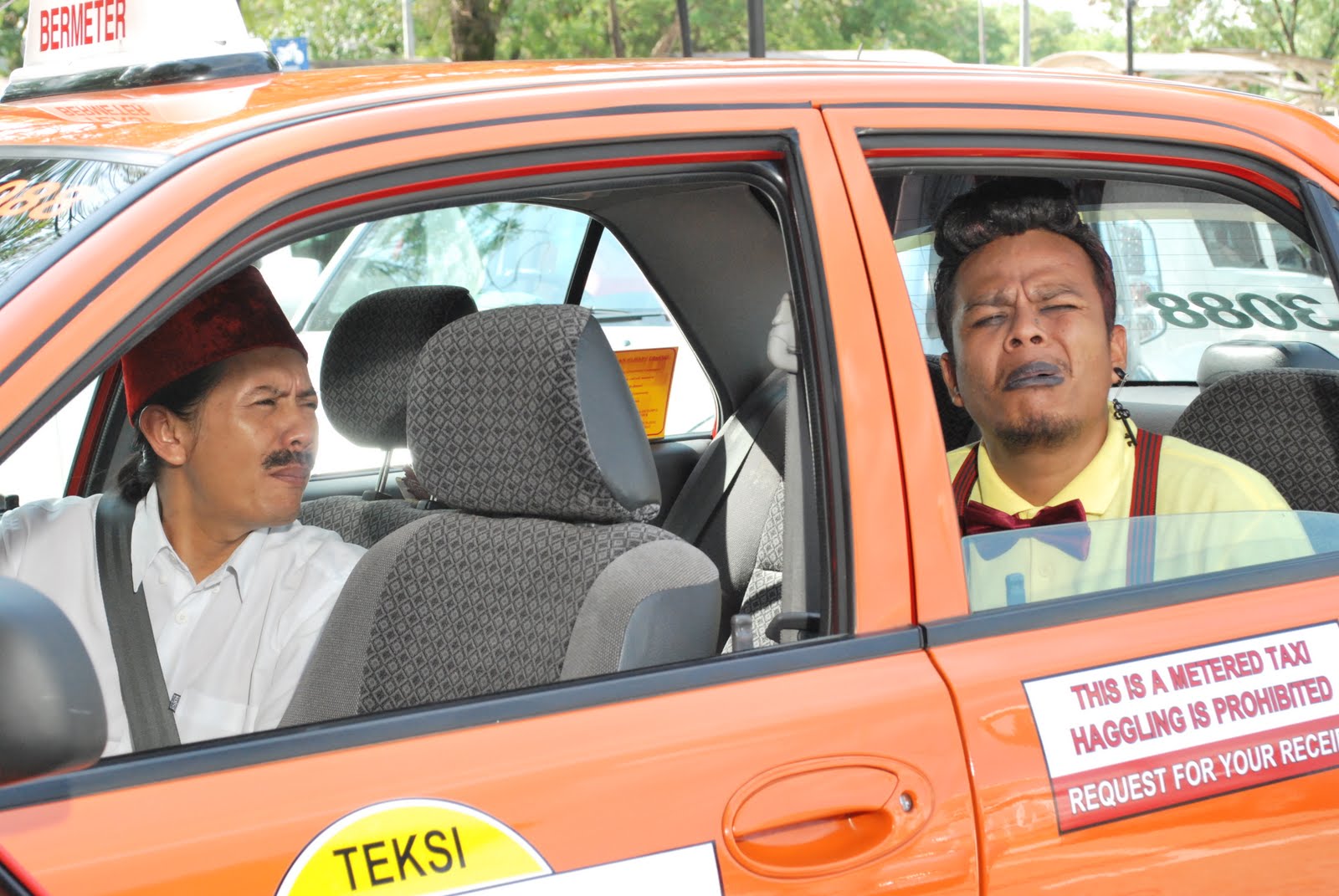 Isma Af7: Isma dan "HELLO"