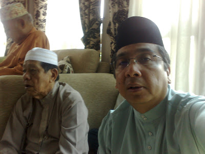 Anak Malaysia: MAULUD dirumah Raja Azmi bin Raja Razali