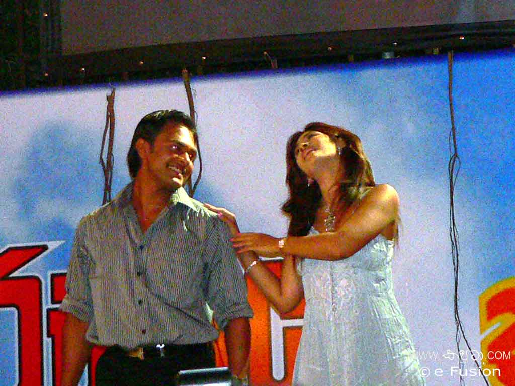 Sri Lankan Actors Images: Popular Actros Suraj Mapa's Photos