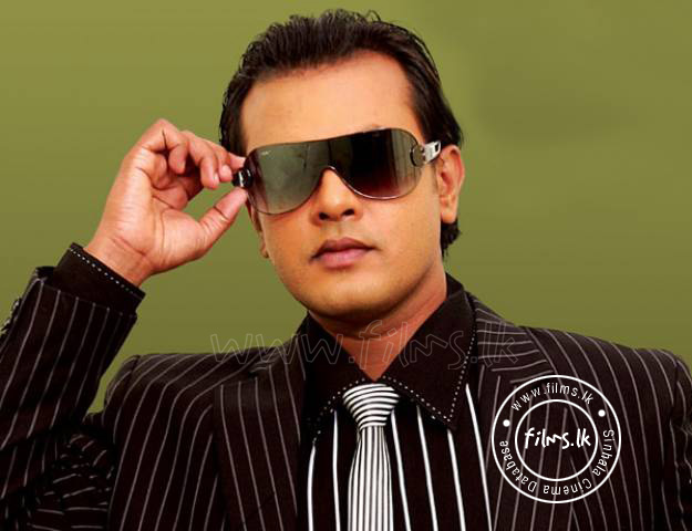 Sri Lankan Actors Images: Popular Actros Suraj Mapa's Photos