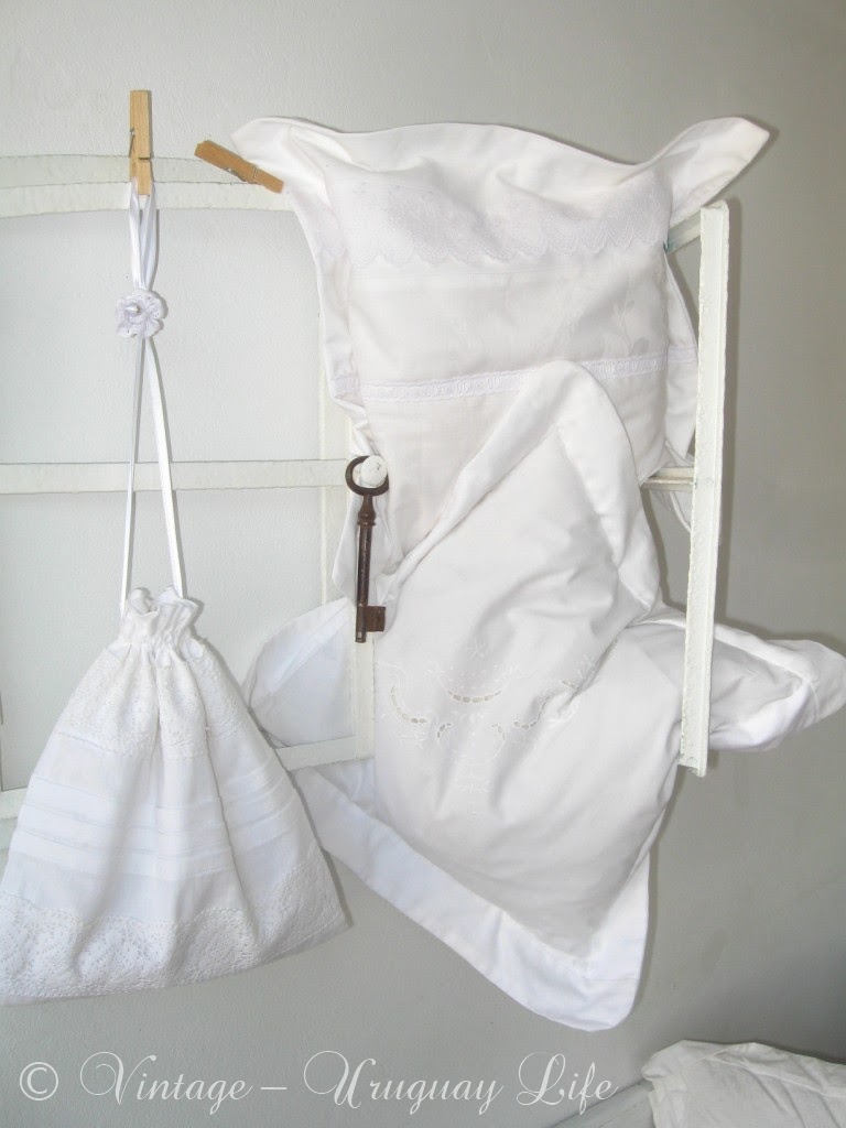 White Life © Frau Holle Mother Hulda