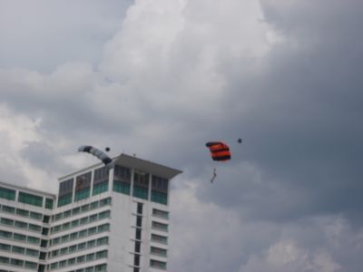 Borneotip: Sibu BASE Jump 2010