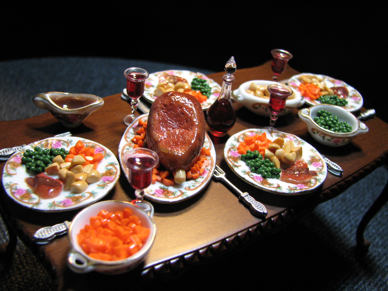 A miniature life: Updated setting of the victorian dinner...