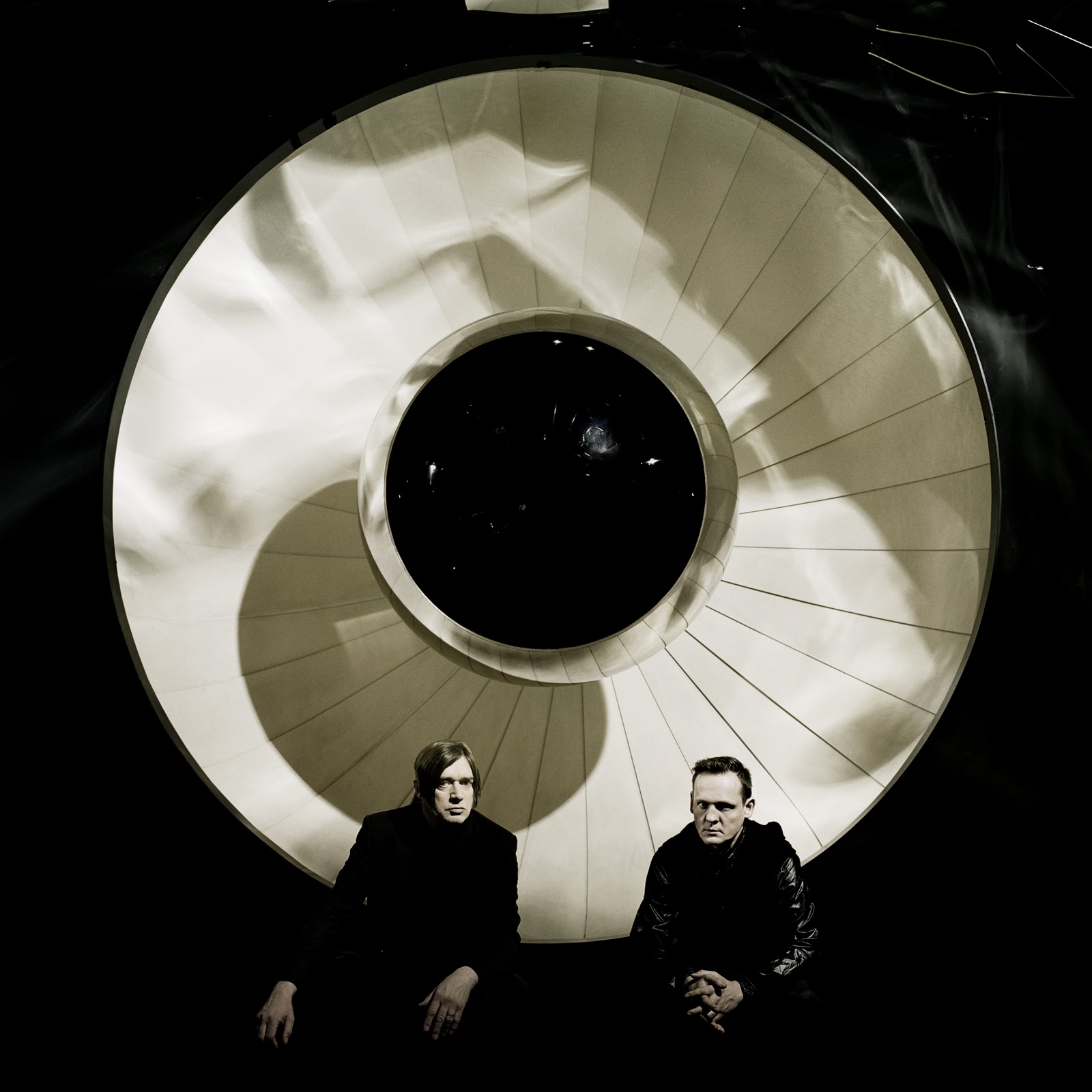 anbb / Ret Marut Handshake EP (2010) | INDIELAND | MAG | 2.0