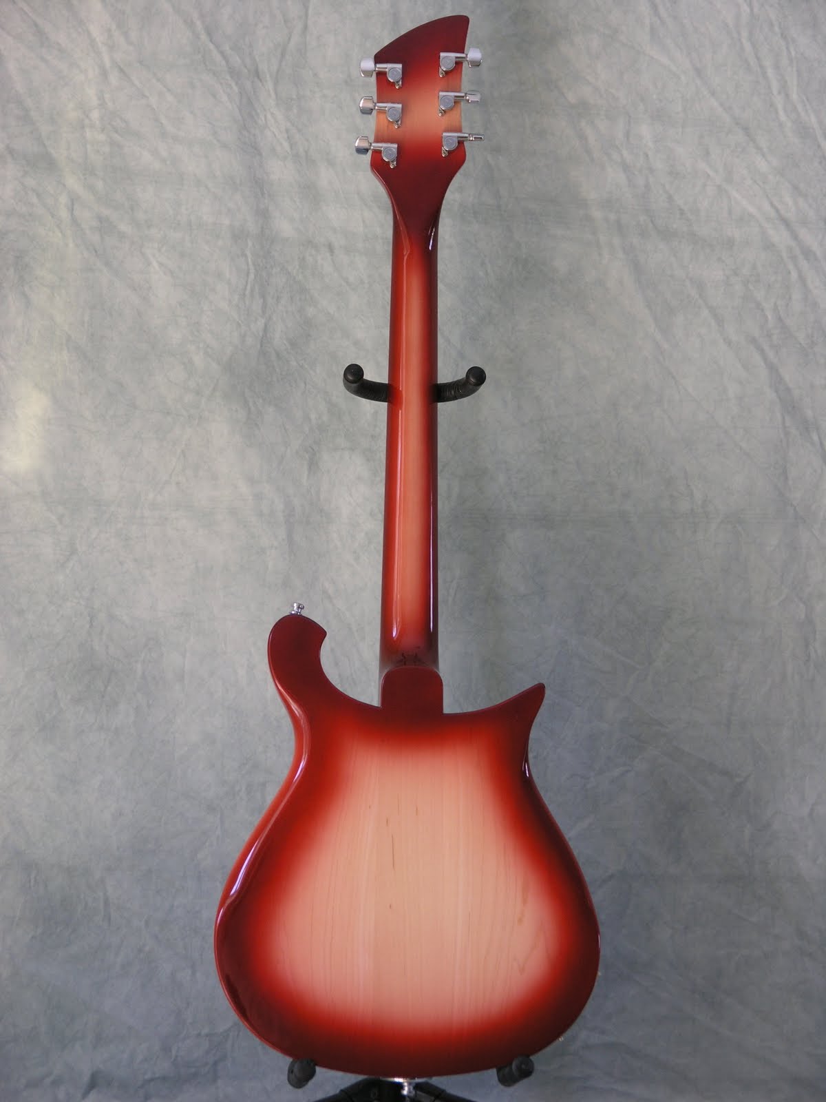 Jerry's Lefty Guitars newest guitar arrivals. Updated weekly ...