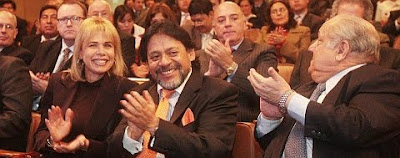 Mi Blog: Lily Lemasters serruchó el piso a León Alegría a pedido de ...