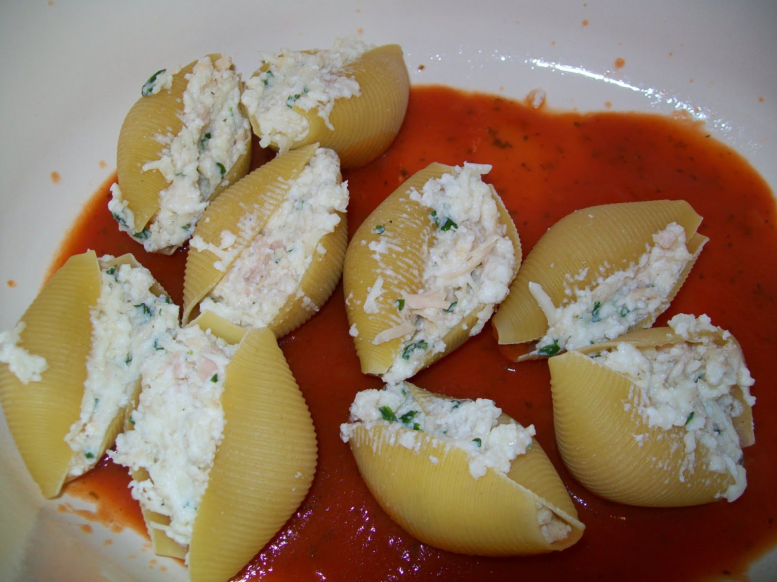 Pantry Eats: Chicken and Cheese Stuffed Shells