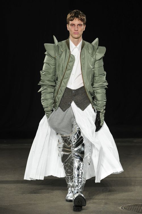 male pattern boldness: WHAT is up with Japanese fashion????