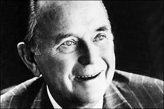 Raymond Kroc Pendiri McDonald's - Tokoh Ternama