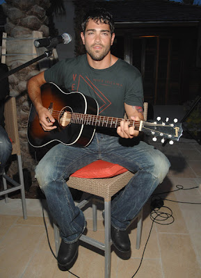 kenneth in the (212): Bahamavention