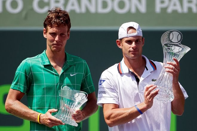 kenneth in the (212): Hot Roddick