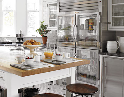 The Polished Pebble: The "cooks" kitchen