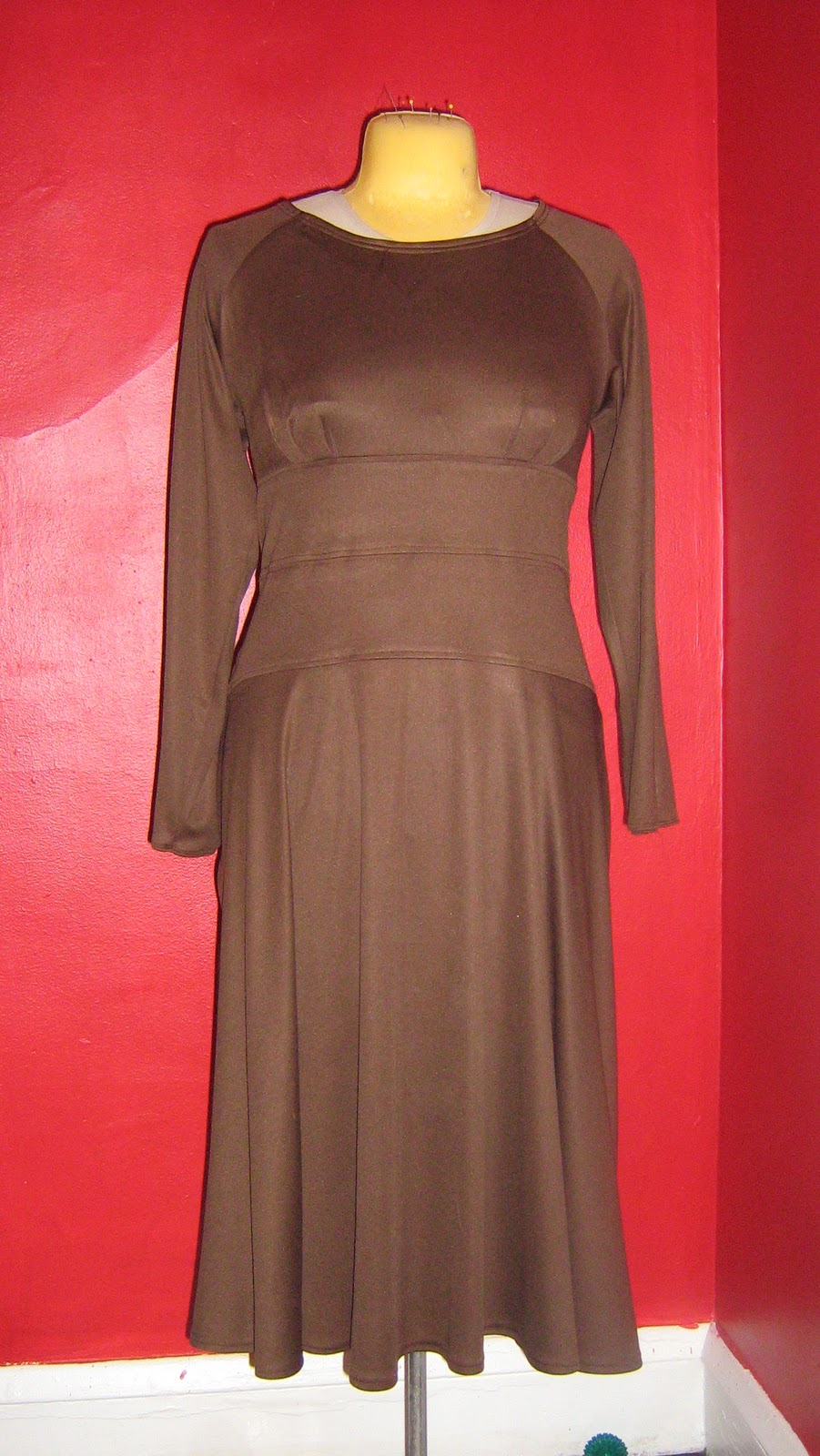 Sewing in Style: Vogue V8685