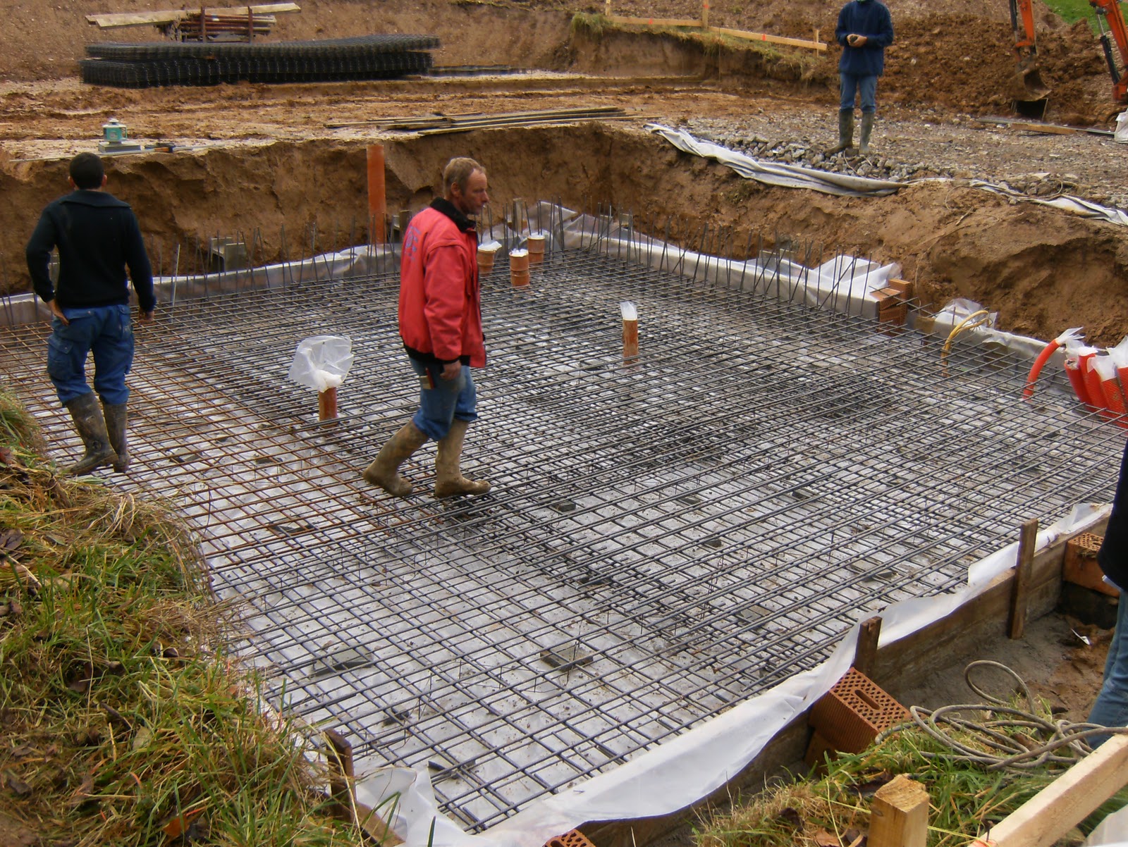 Notre construction très basse energie à Sars-la-Buissière: Le radier du ...