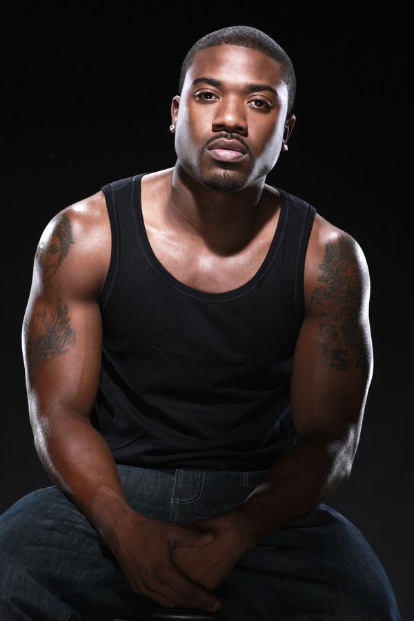 Shut The Front Door N Lock It!: Ray J is SEXY
