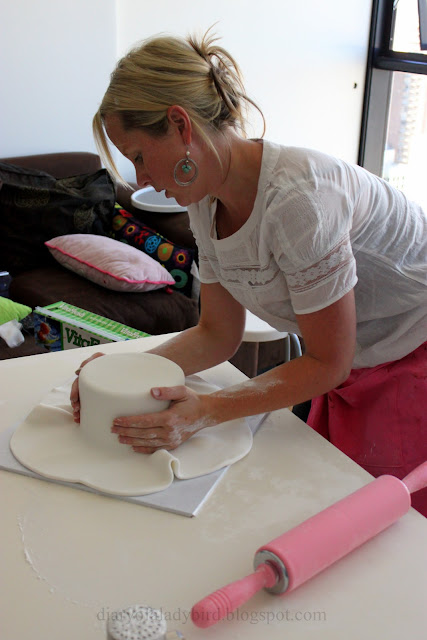 Diary of a Ladybird: Couture Cake Class
