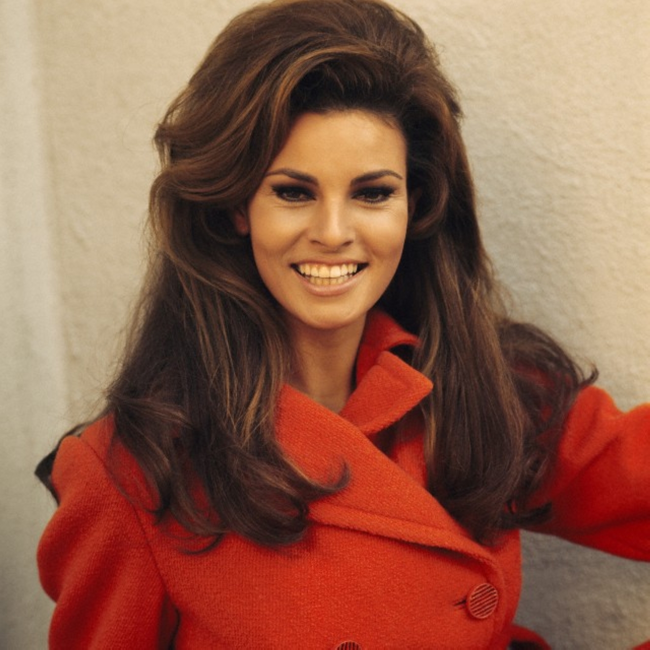 Bir kürk severin notları: Raquel Welch'in muhteşem saçları! -2-