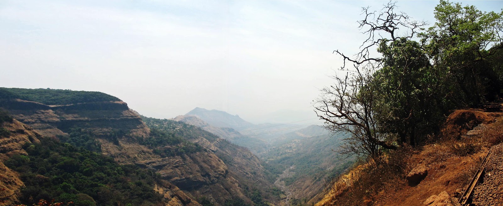 Stock Pictures: Nature scenes of hills, valleys and trees