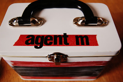 kristy.makes: diy: secret agent box