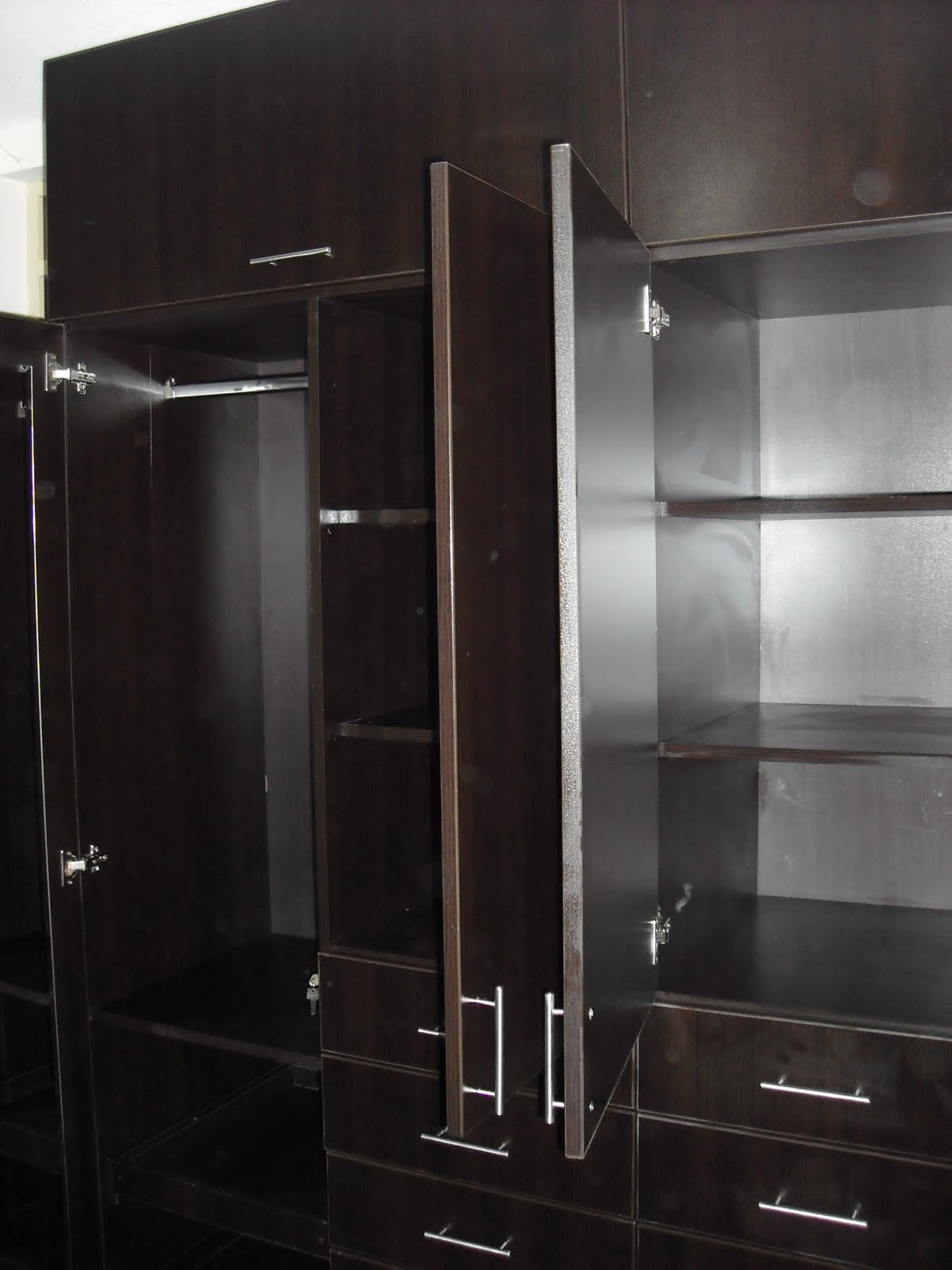 DYM PROYECTOS: CLOSET DE MELAMINA