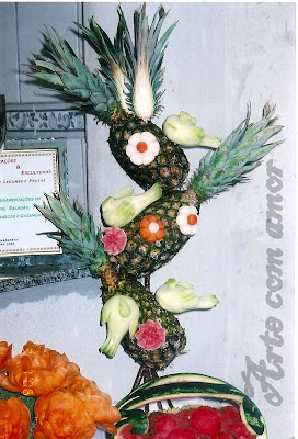 Arte com amor: Escultura em legumes e vegetais
