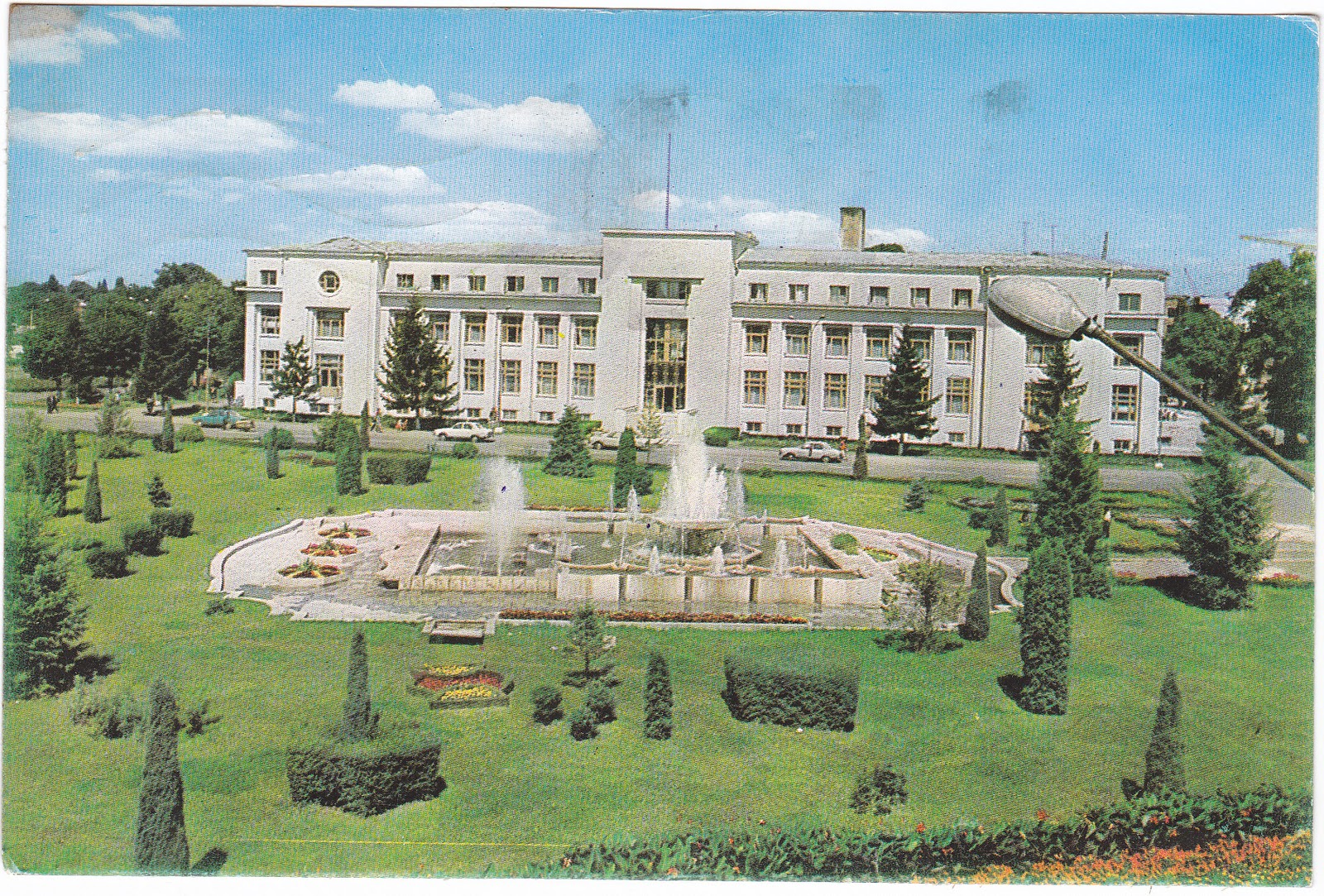 Vederi si carti postale din Romania: Roman