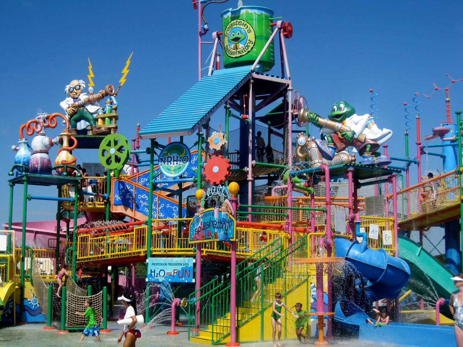 World of the Wilsons: Eli's First Trip to a Water Park