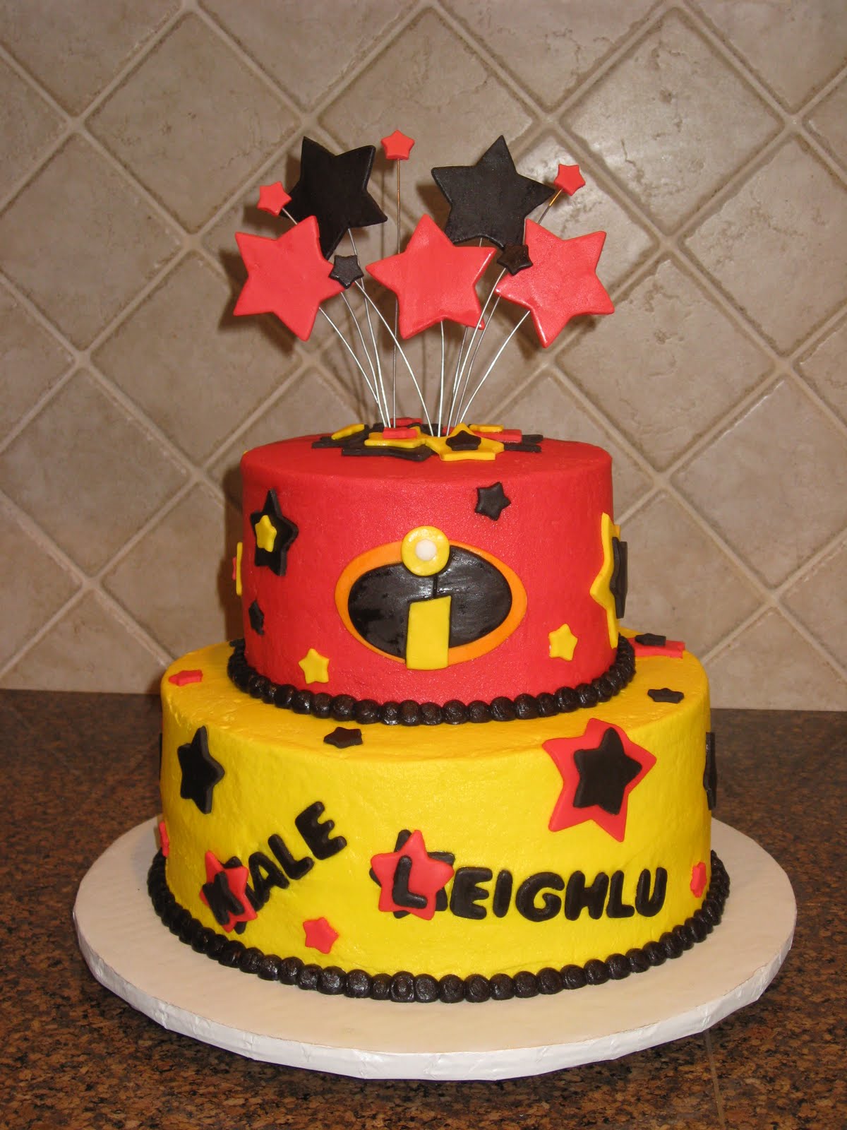 Shannon's Creative Cakes: The Incredibles for Two