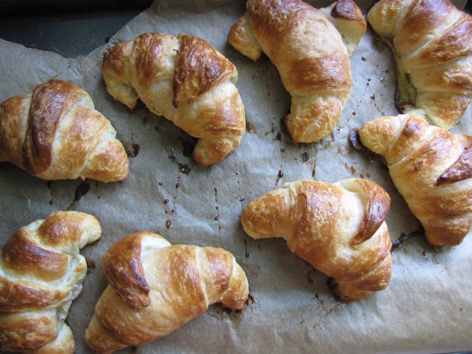 a little of this...: {Croissant & Pan au Chocolat}