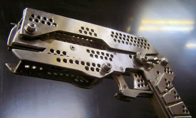The Presurfer: The Silver Wolf Full Metal Rubber Band Gun