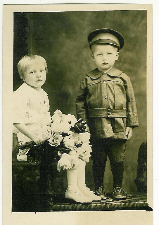 Vintiquities: Lovely old photos I got for my Birthday