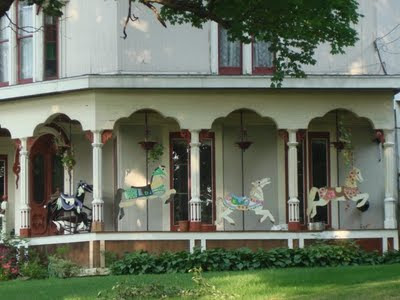 Van Wie Variety: Carousel House