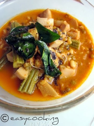 Easycooking: Sprouted Moong Ghashi with Bamboo shoots