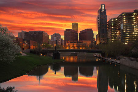 Writing for the World Wide Web: VISITING NEBRASKA: Possibilities...Endless