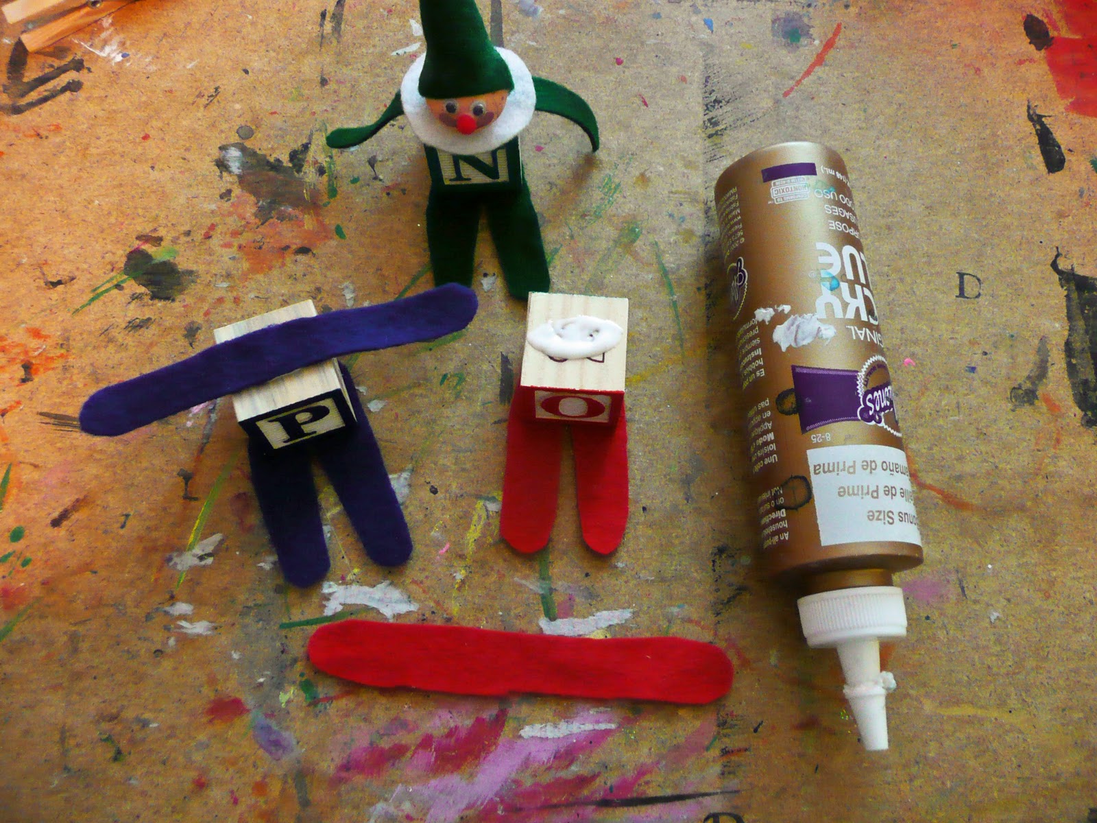 that artist woman: How To Make an Alphabet Block Elf Christmas Ornament