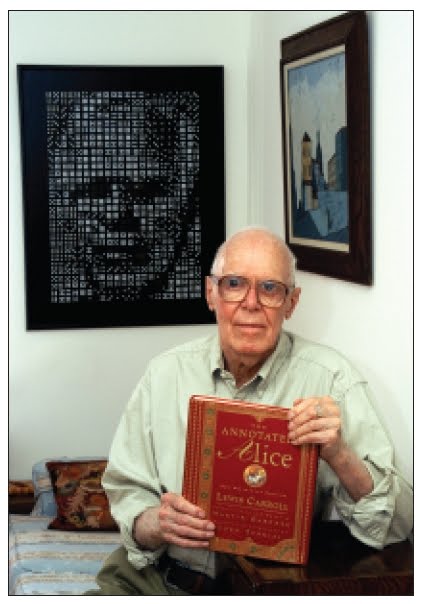 hyperbolic crochet: Remembering Martin Gardner
