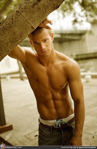 Modelos Masculinos Dos - Male Models 2: Modelo Maculino de hoy: Evan ...